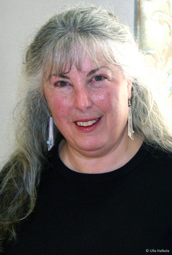 Judy Weiser – PhotoTherapy & Therapeutic Photography Techniques